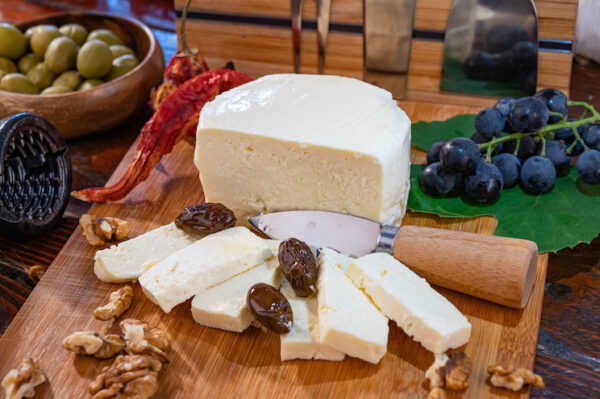 Mehki brkinski sir iz kmetije Mahne – Domača Marenda